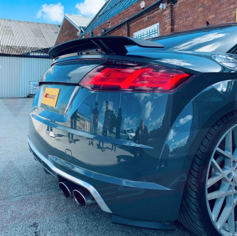 Audi TT TTS 2014-2018 MK3 to TTRS style gloss black rear spoiler