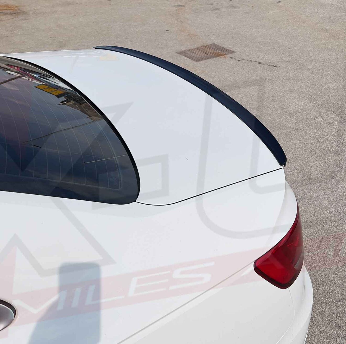 Audi A4 2016-2019 B9 S4 style rear boot trunk spoiler gloss black
